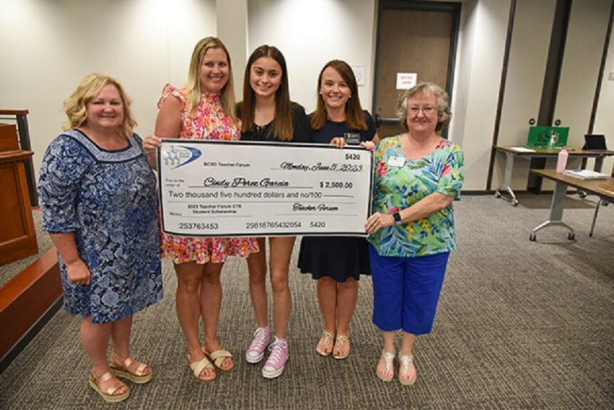 2 Berkeley County Students Receive BCSD Teacher Forum Scholarship | The ...